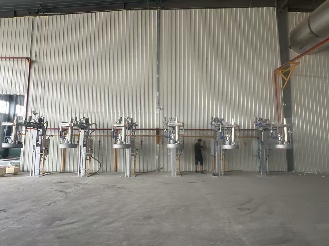 Air Cylinder Lifting Power Electric Ladle Preheater For Transfer Ladles ...